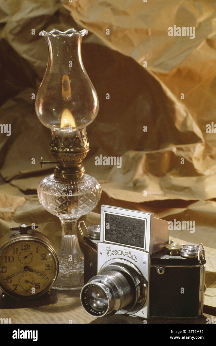 Exacta camera hi-res stock photography and images - Alamy