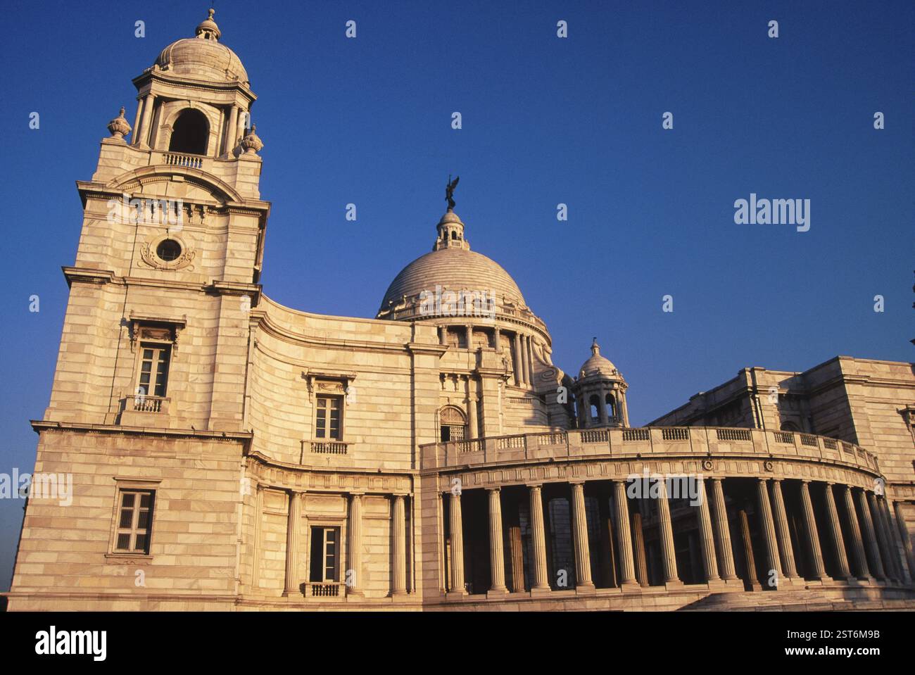 Side view of Victoria Memorial, Built between 1906 and 1921 in memory ...