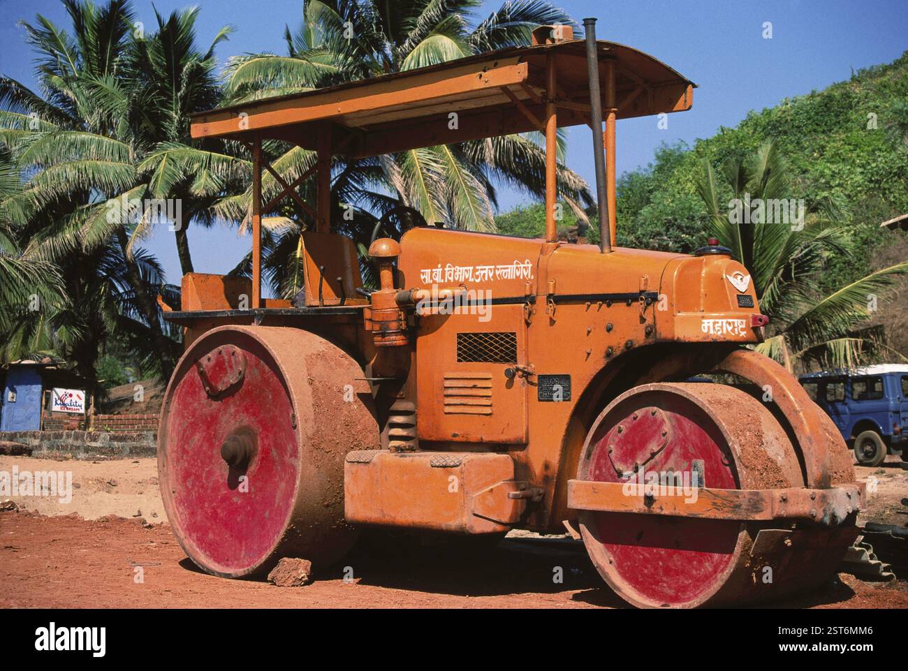 Road roller, maharashtra, india Stock Photo - Alamy