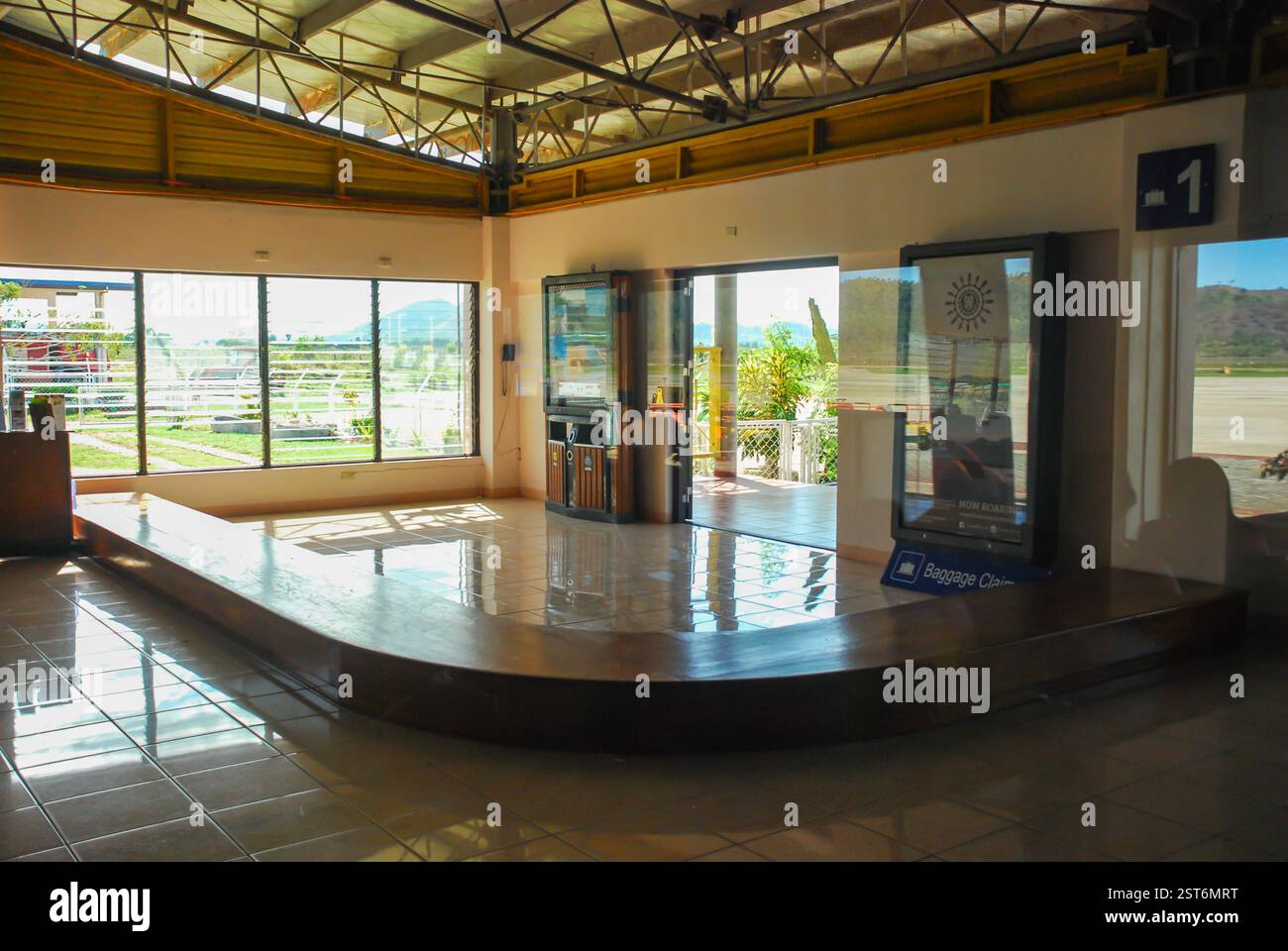 Very small baggage claim at the airport (Busuanga) - Philippines, Coron ...