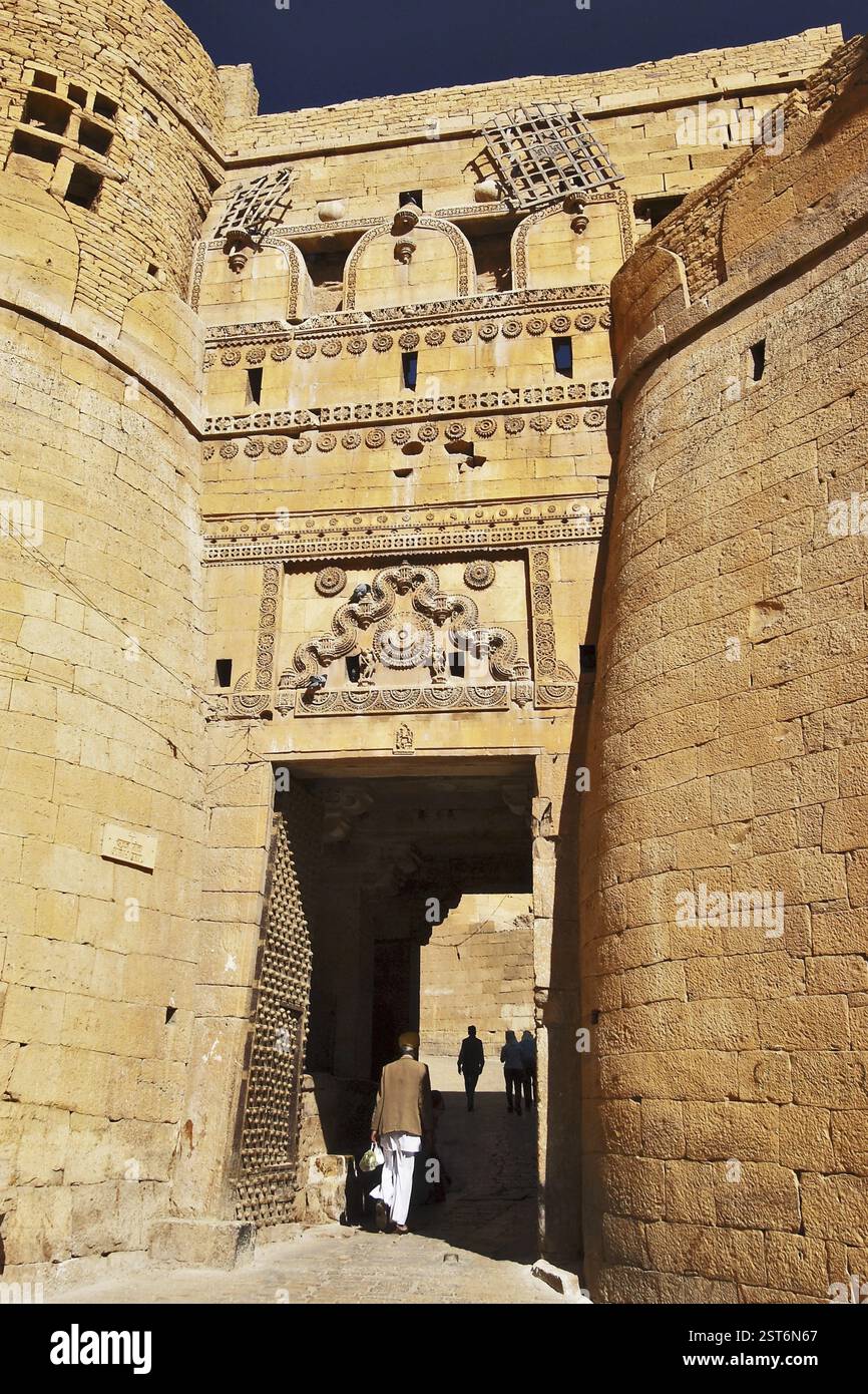Suraj Pole, Jaisalmer Fort main gate, Jaisalmer, Rajasthan, India, Asia ...