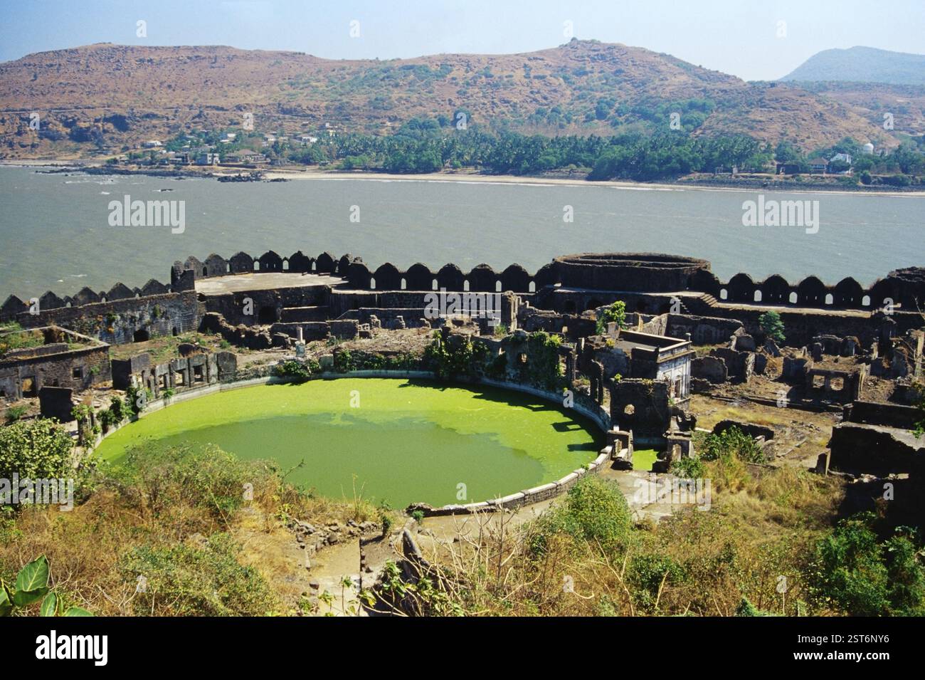 Fort and wall of Murud Janjira, Maharashtra, India, Asia Stock Photo ...