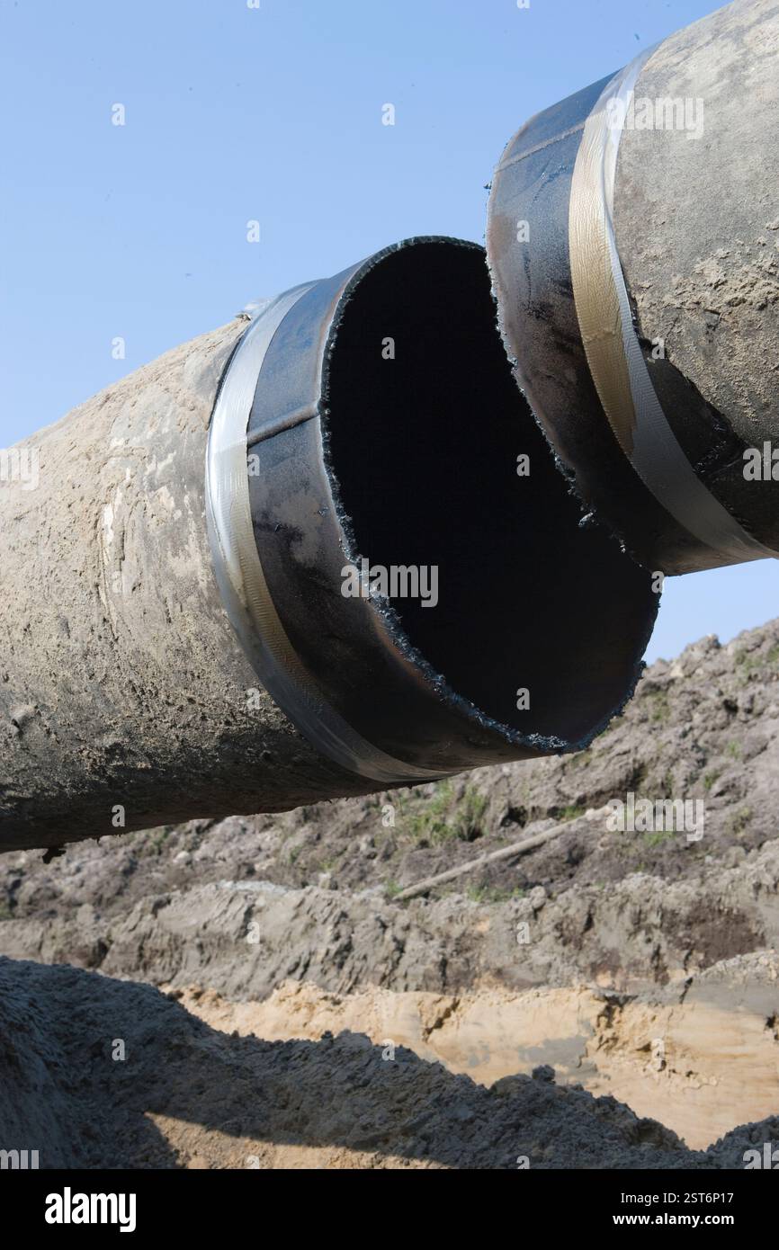 Asbestos removal and disposal of a pipeline. Remediation pipeline ...