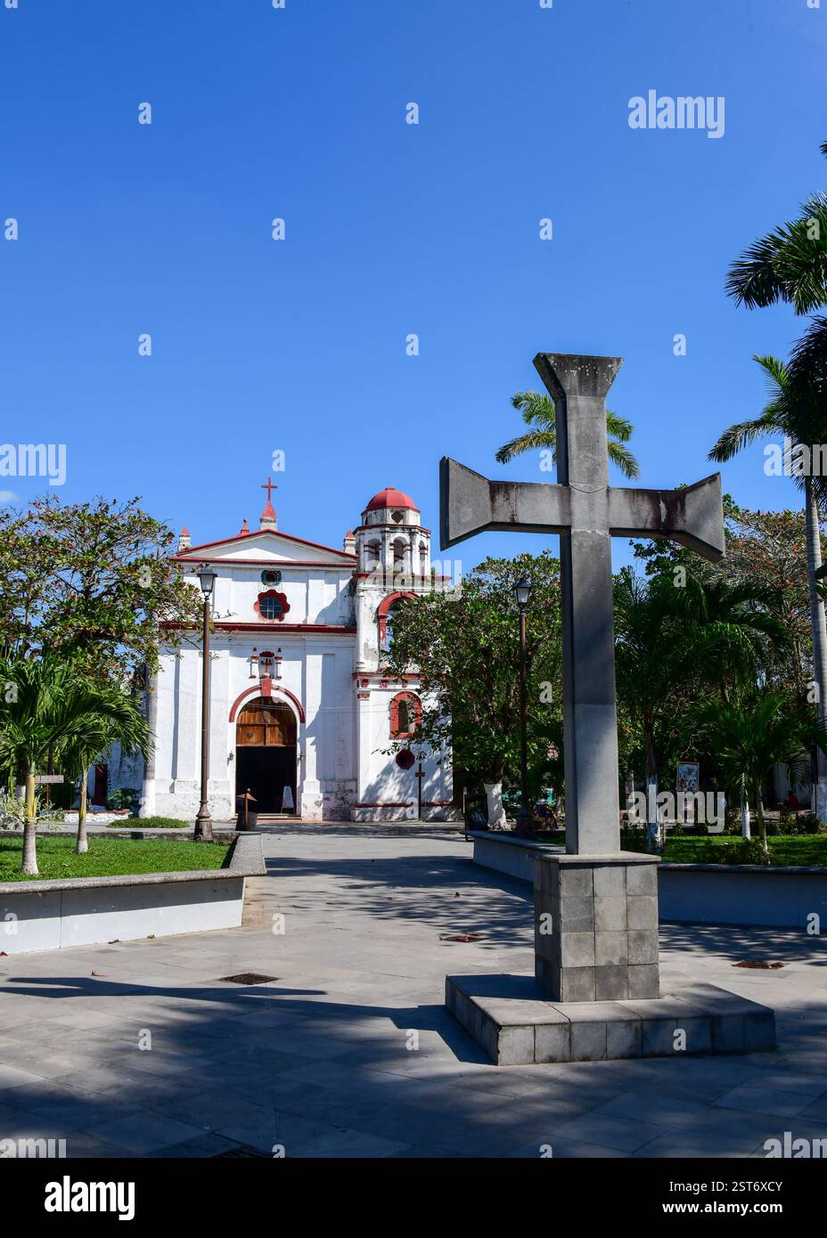 Old spanish colonial church chapel building hi-res stock photography ...