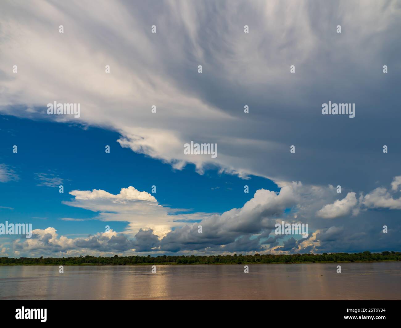 Amazon River and beautiful clouds over the Amazon jungle. Amazonia ...