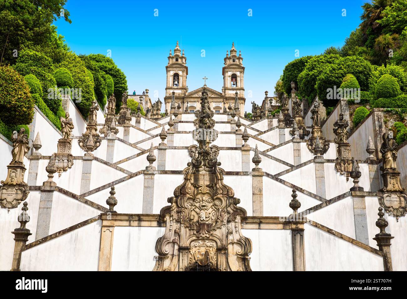 Bom jesus monte cathedral hi-res stock photography and images - Alamy