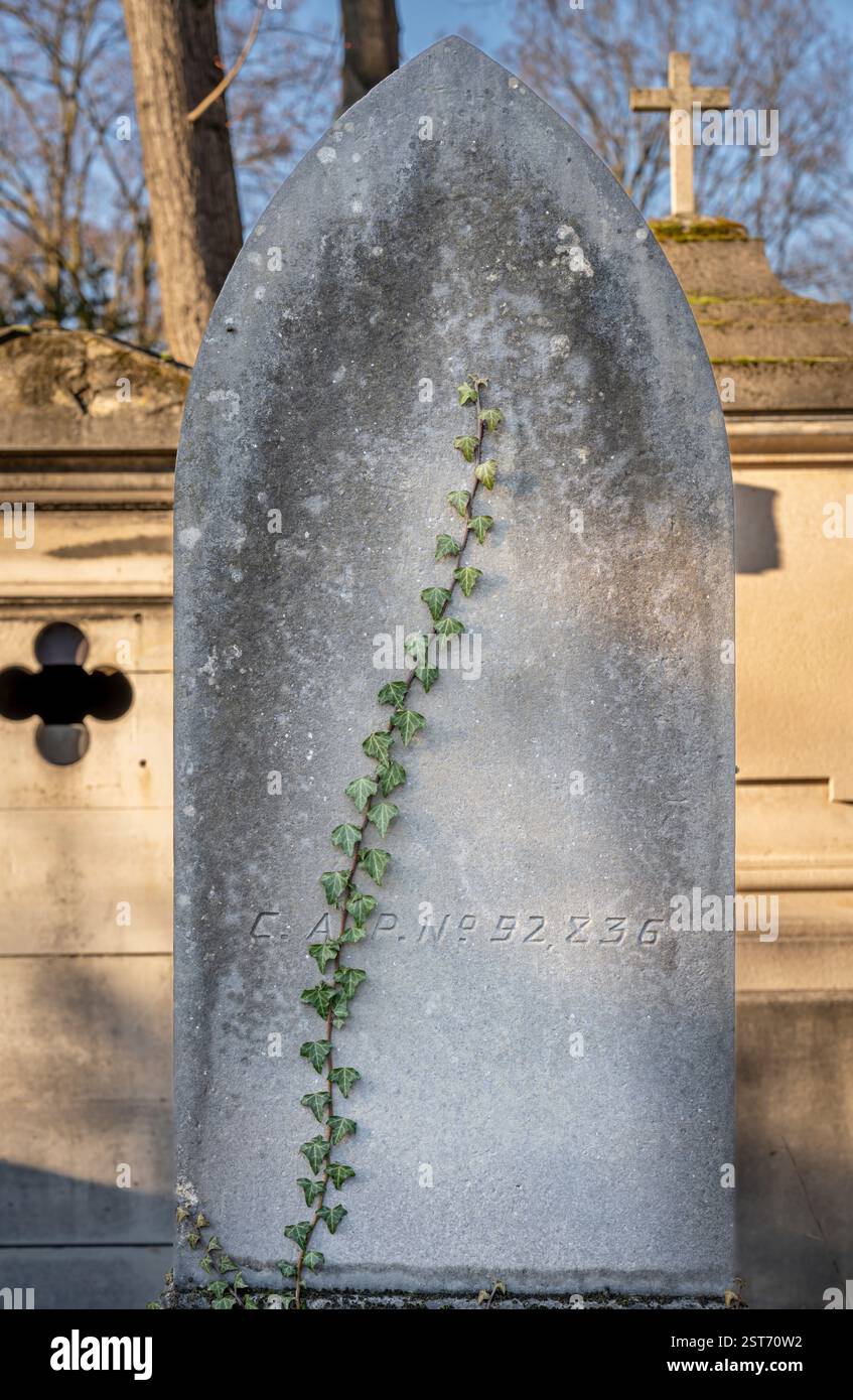 Paris, France - 02 02 2025: Père-Lachaise Cemetery. Anonymous ...