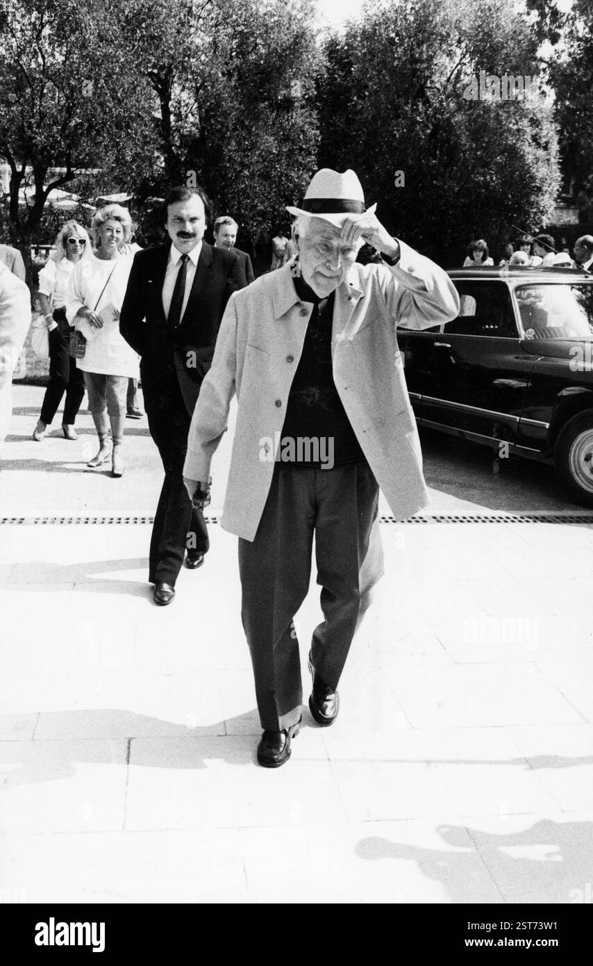 97 compleanno hi-res stock photography and images - Alamy