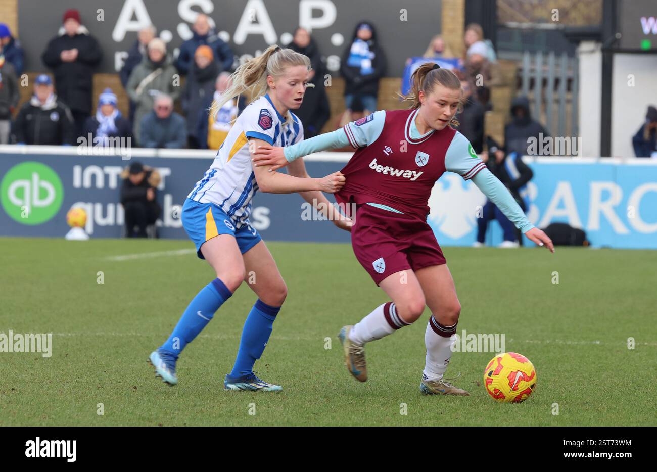 London, UK. 16th Feb, 2025. LONDON, ENGLAND - Oona Siren of West Ham ...