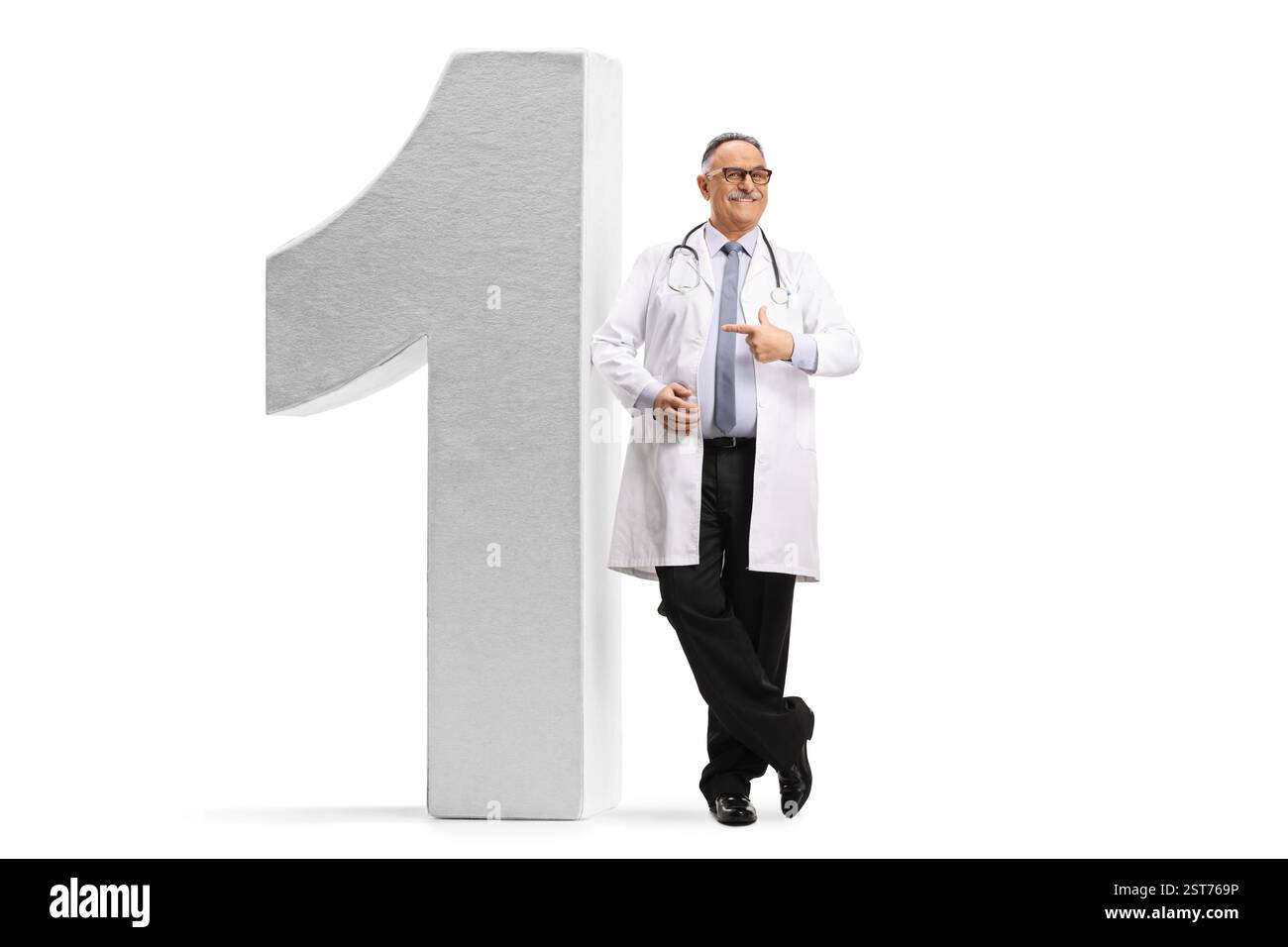 Portrait doctor pointing one hi-res stock photography and images - Alamy