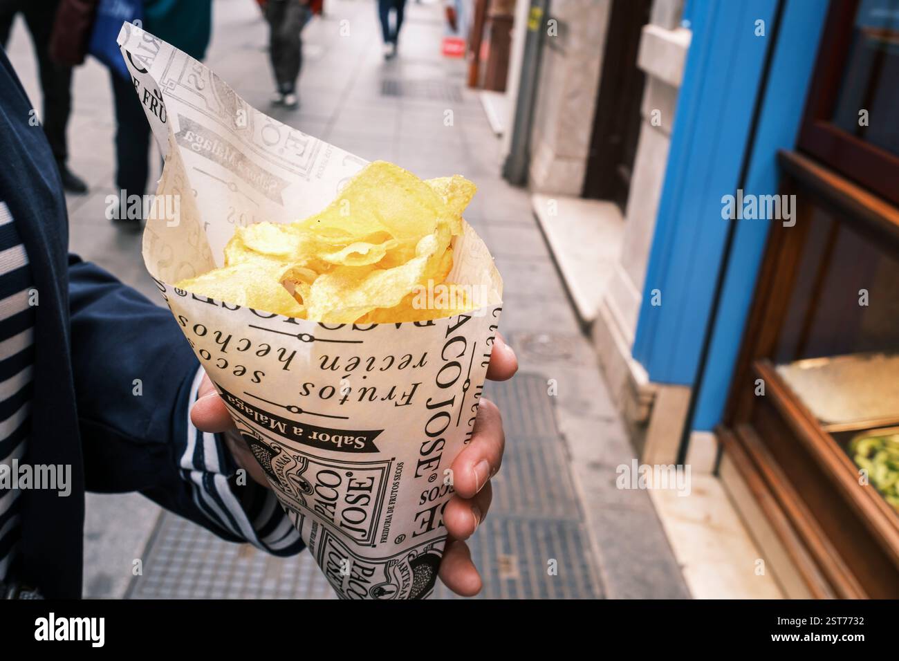 Best crisps in malaga hi-res stock photography and images - Alamy