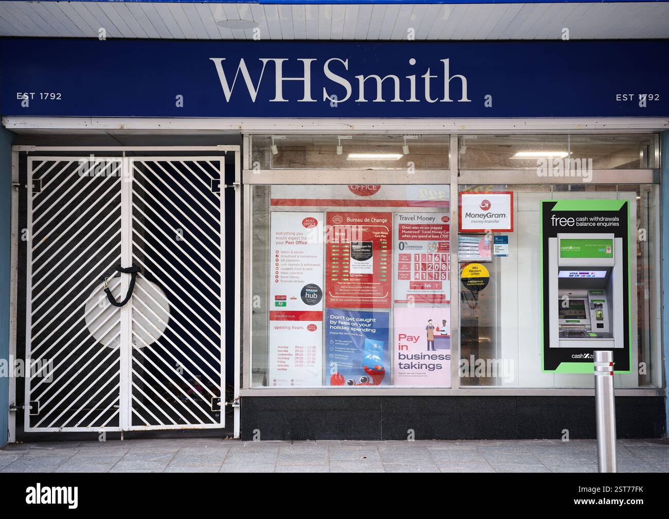 Whsmith post office hi-res stock photography and images - Alamy