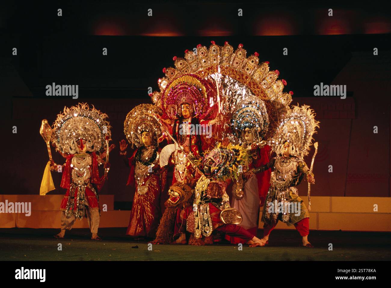 Bengal folk dance hi-res stock photography and images - Alamy