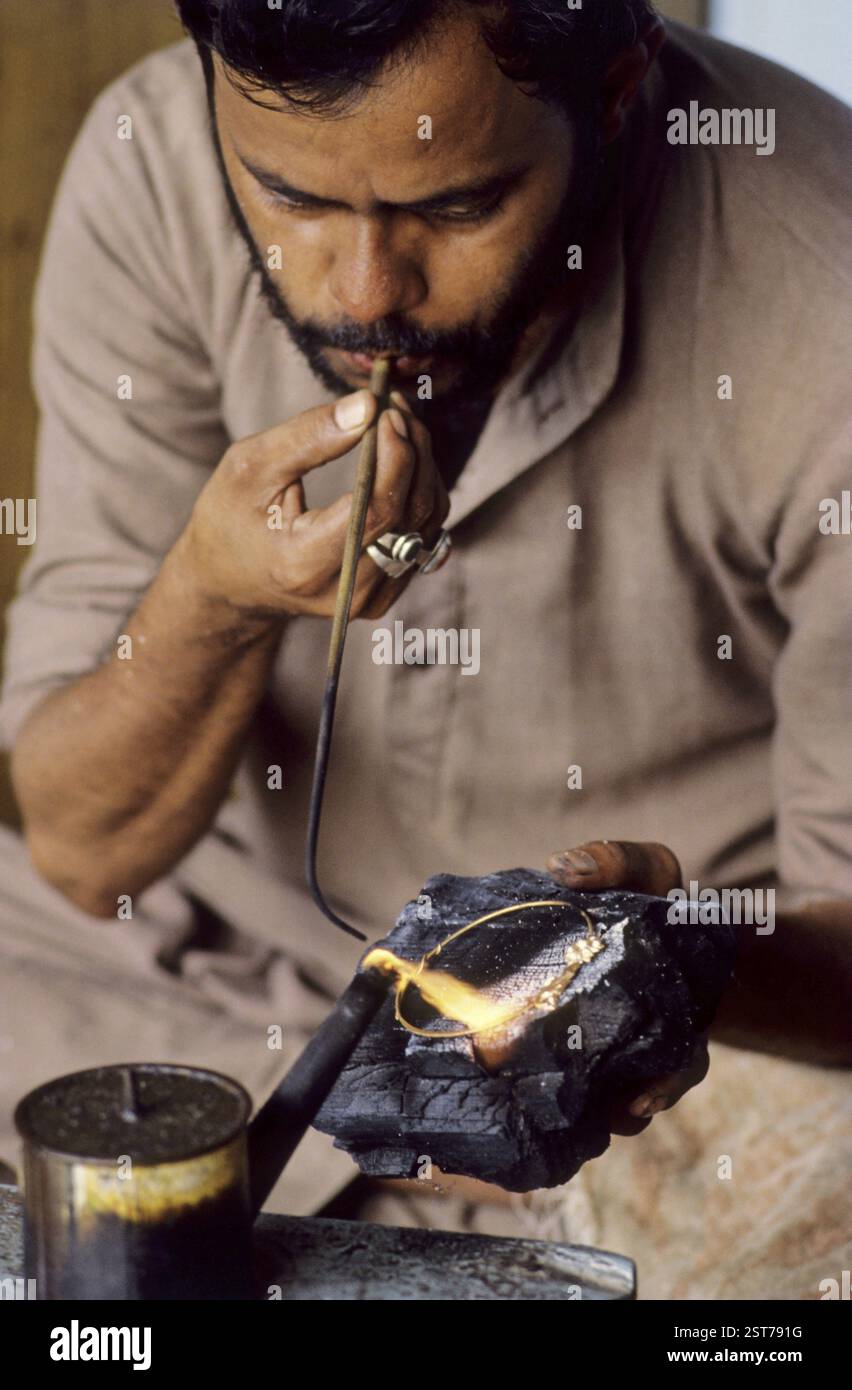 Indian goldsmiths hi-res stock photography and images - Alamy