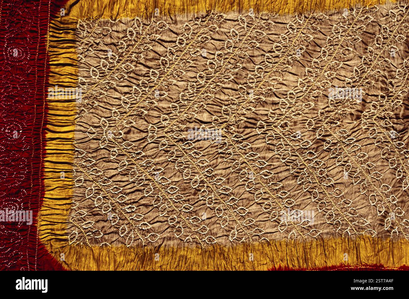 Bandhani cloth, kutch, gujarat, india Stock Photo - Alamy