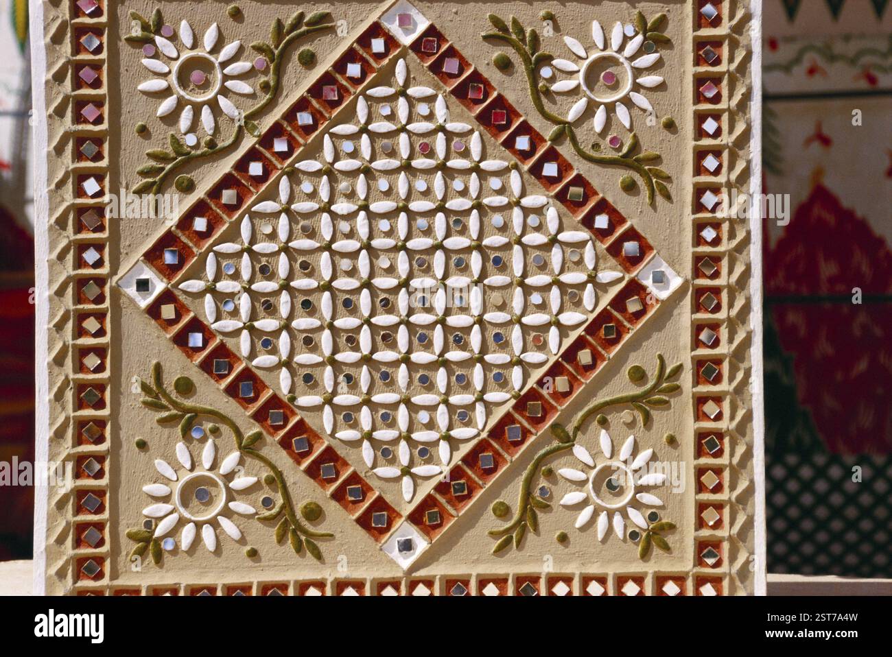 Mud art kutch gujarat india hi-res stock photography and images - Alamy