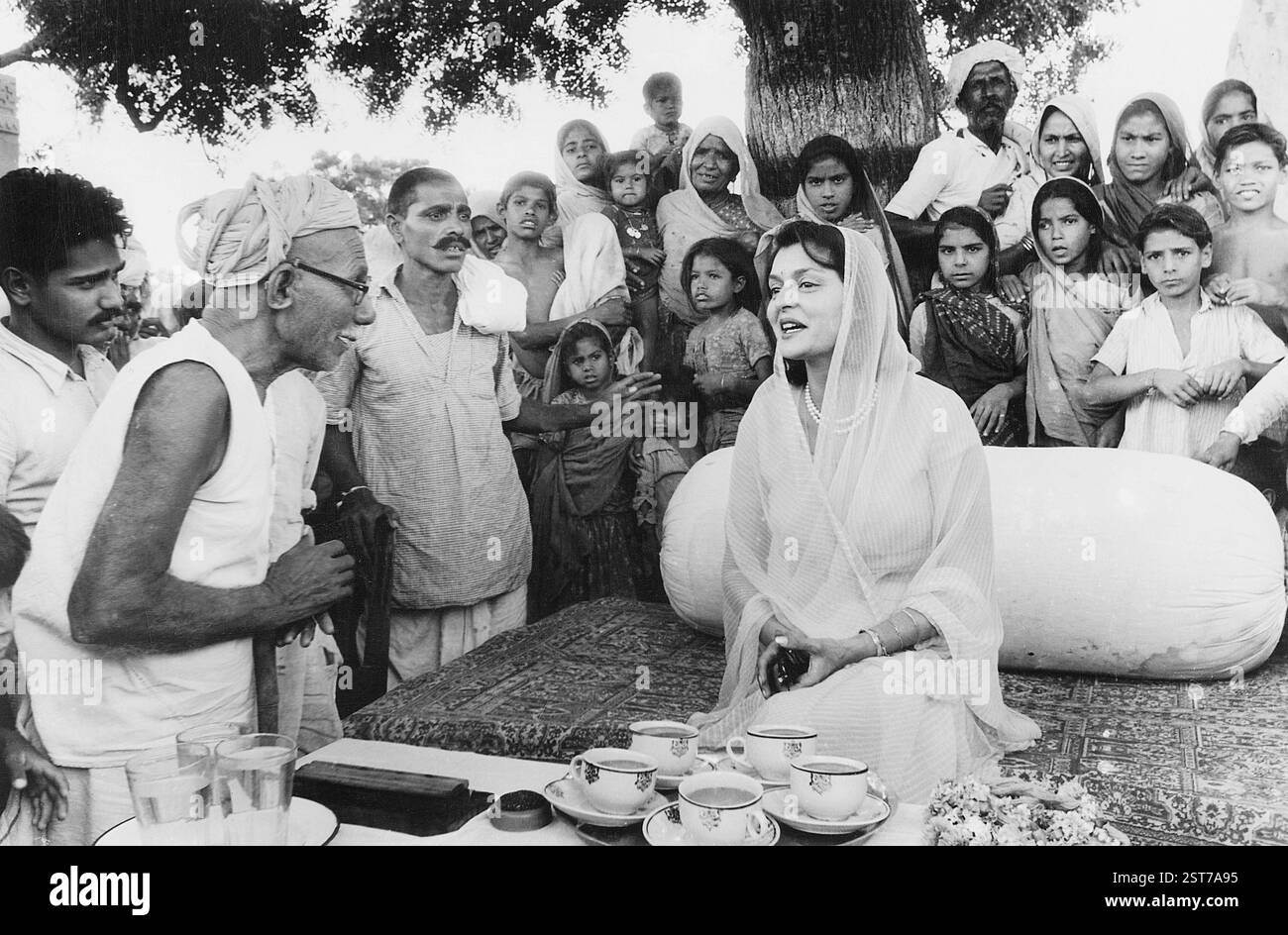 Maharani Gayatri Devi of Jaipur with villager during her campaign for ...