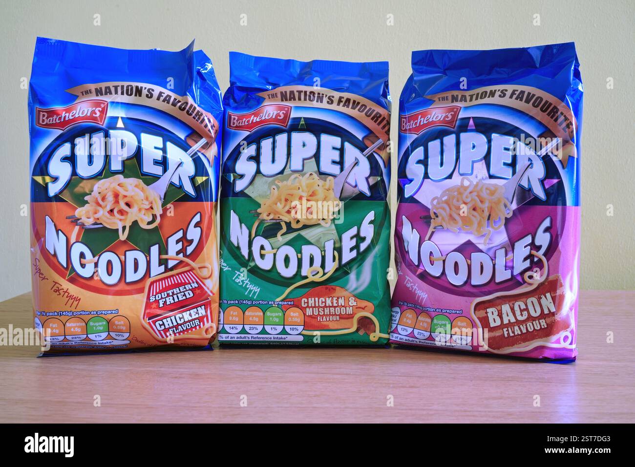 Packets of Batchelor's Super Noodles Stock Photo - Alamy