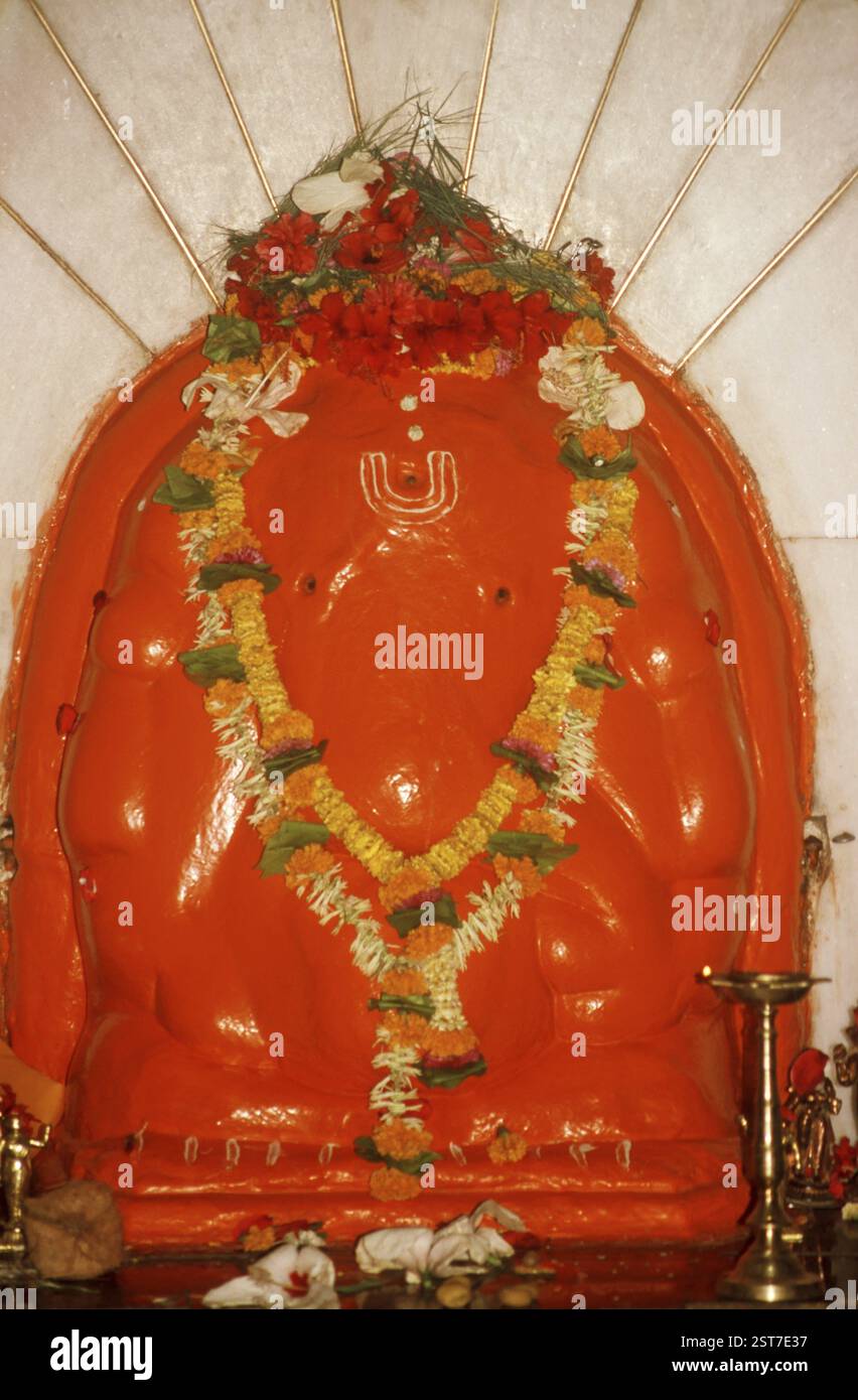 Shri Vighneshwar, God Ganesh ganpati sculpture, Ozar, Ashta Vinayak ...