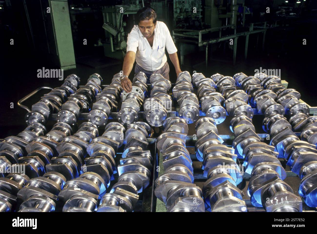 Automobile plant india hi-res stock photography and images - Alamy