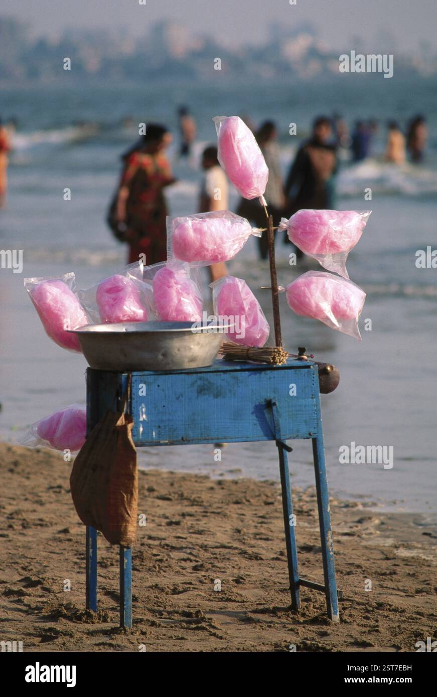 Vender candy at Juhu beach, Bombay Mumbai, Maharashtra, India, Asia ...