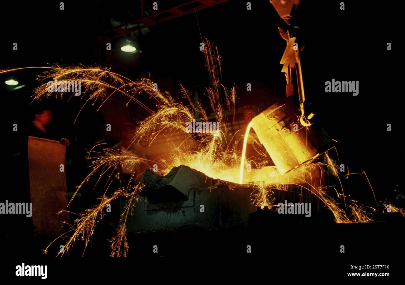 Melted steel structure hi-res stock photography and images - Alamy