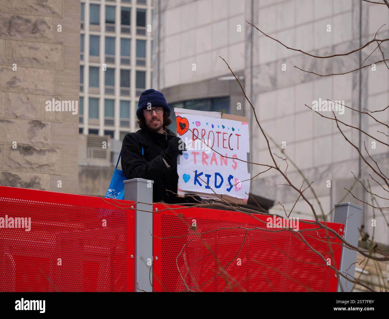 Lurie children’s hospital protest hi-res stock photography and images ...