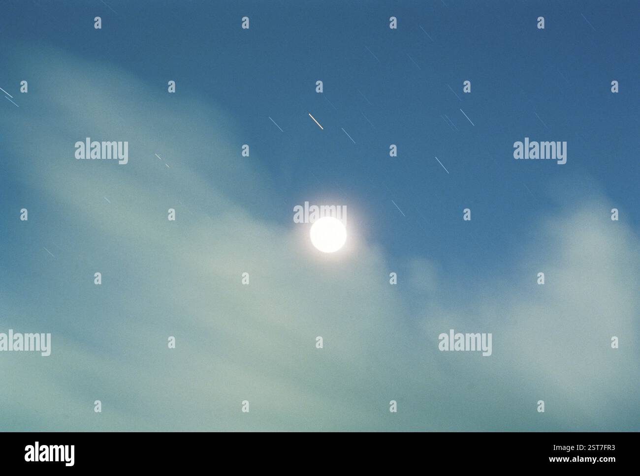 Full moon in sky, bombay mumbai, maharashtra, india Stock Photo - Alamy