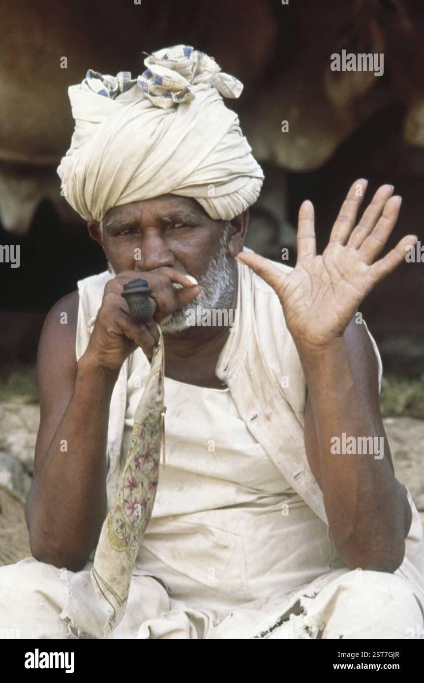 Six expressions hi-res stock photography and images - Alamy