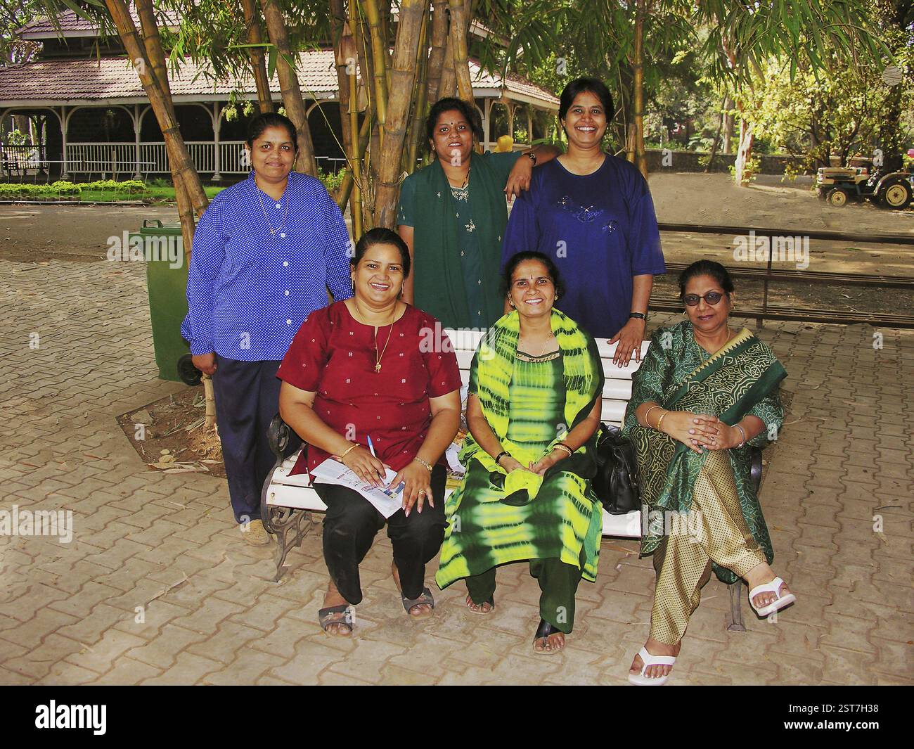 Pune school hi-res stock photography and images - Alamy