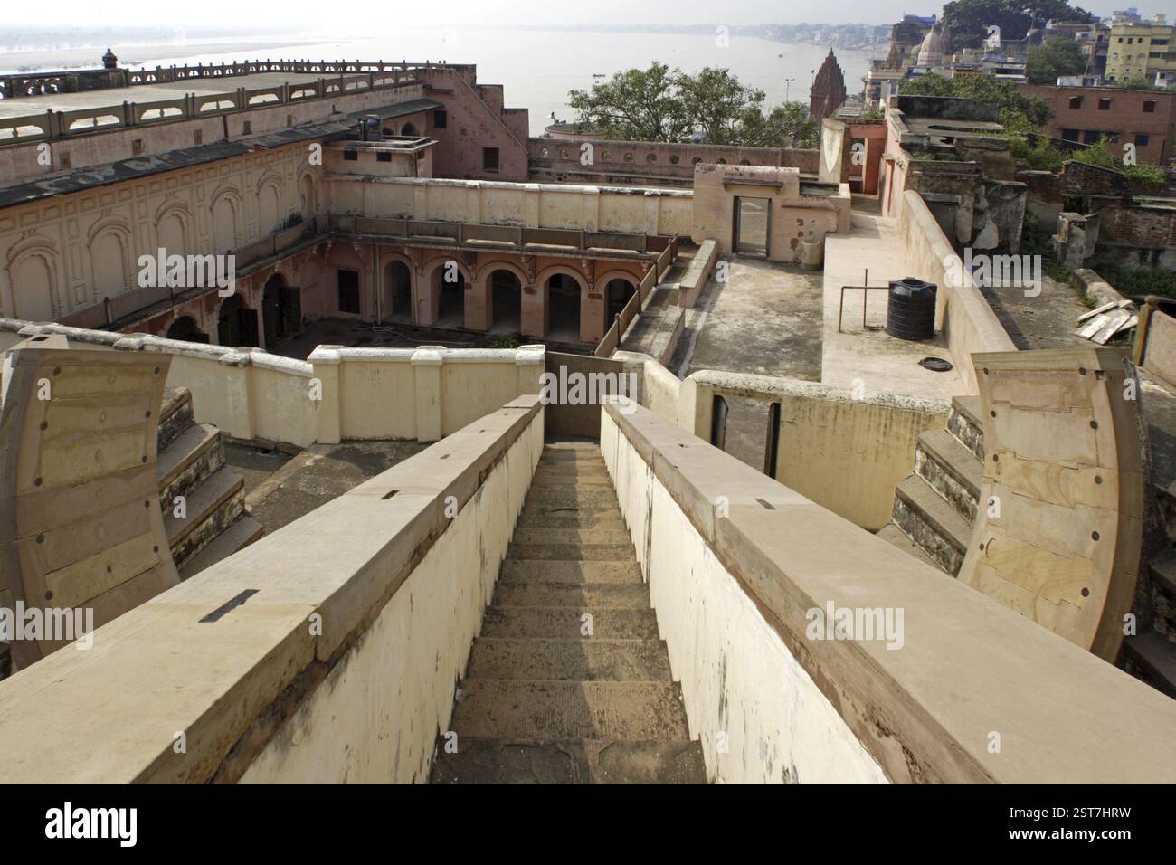 Jantar mantar Mansingh astronomical Observatory, Varanasi, Uttar ...