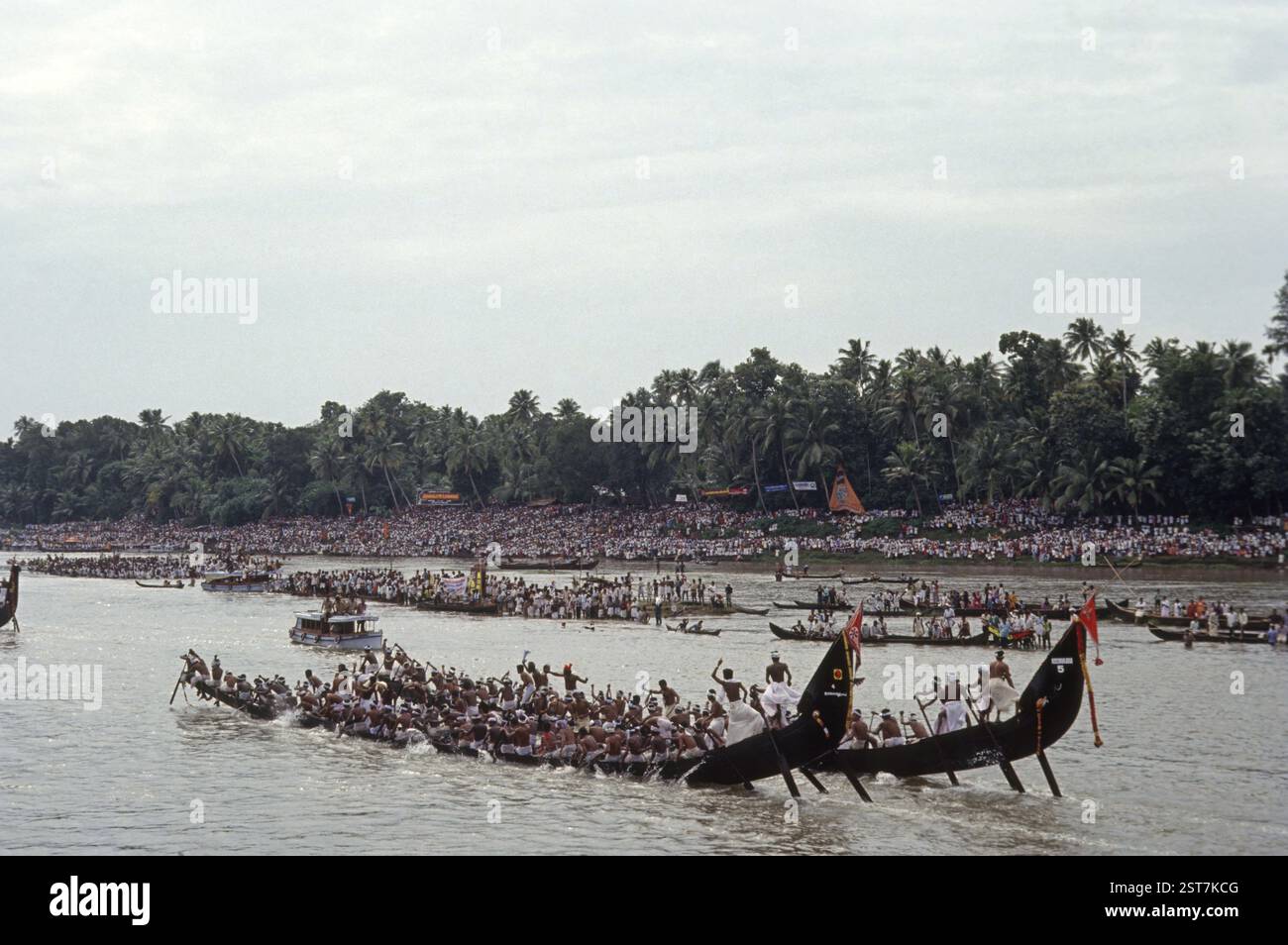 Nehru Boat Race Festivals, the onam Snake Boat Race, jalostavam for ...