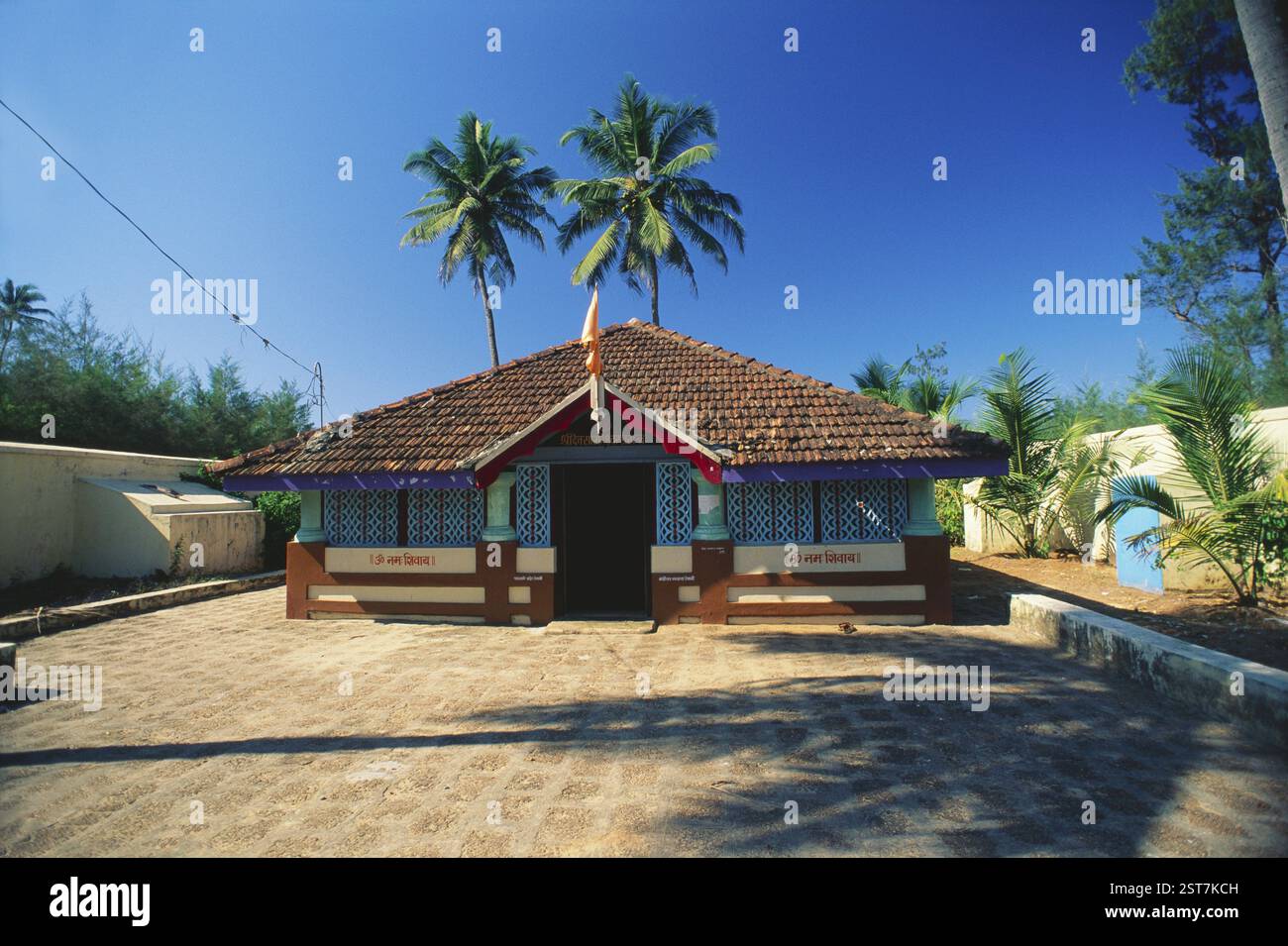 Sagareshwar temple vengurla india hi-res stock photography and images ...
