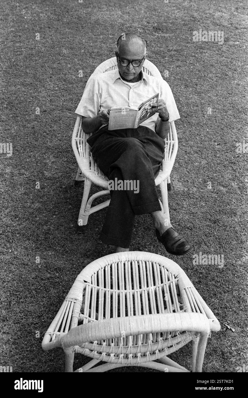 Rk narayan hi-res stock photography and images - Alamy