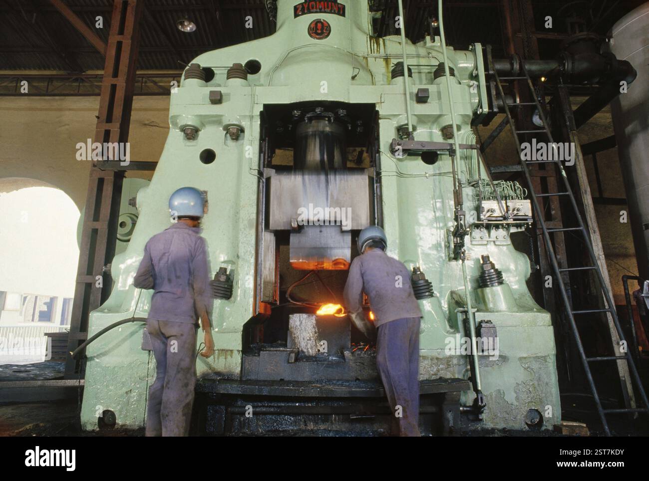 People working in factory, india Stock Photo - Alamy