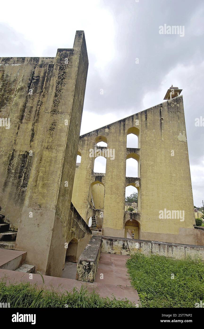 Great Samrat Yantra, Jantar Mantar Astronomical Observatory, 1716 ...