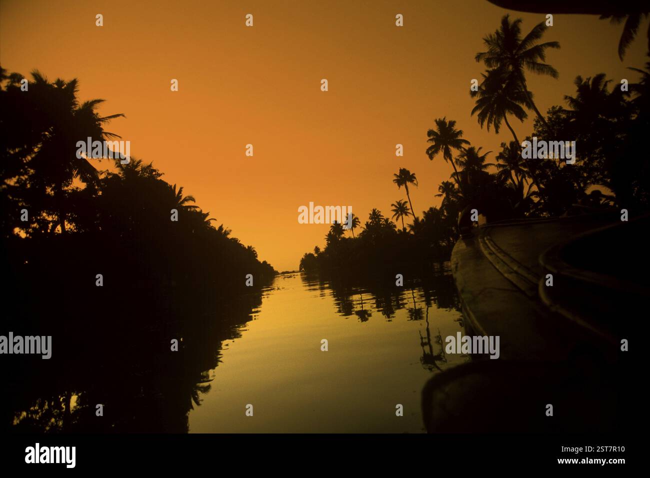 Kerala backwaters scenery reflection hi-res stock photography and ...