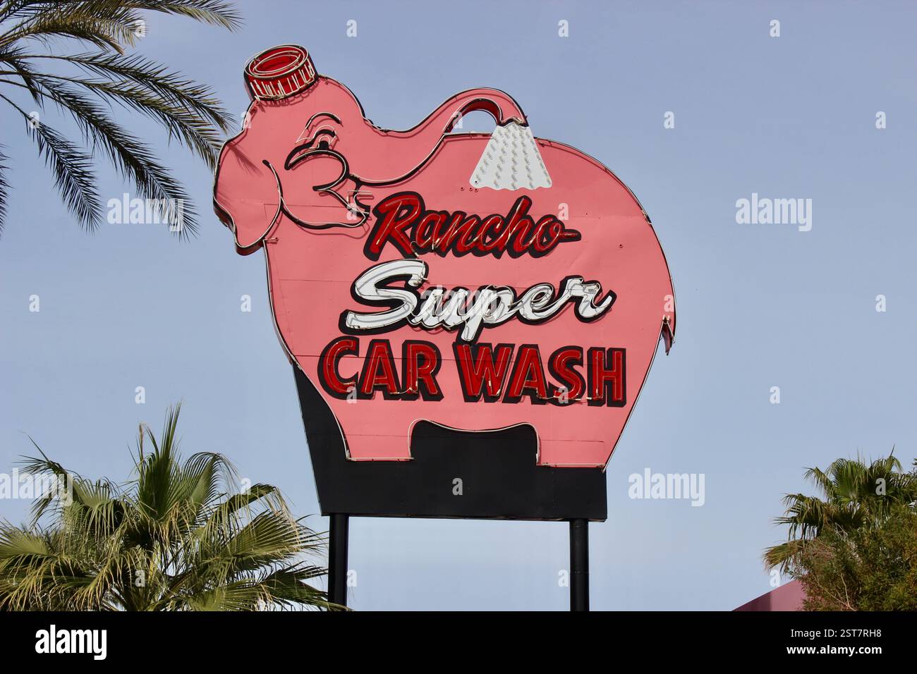 Elephant Car Wash Sign, Rancho Mirage, California Stock Photo - Alamy