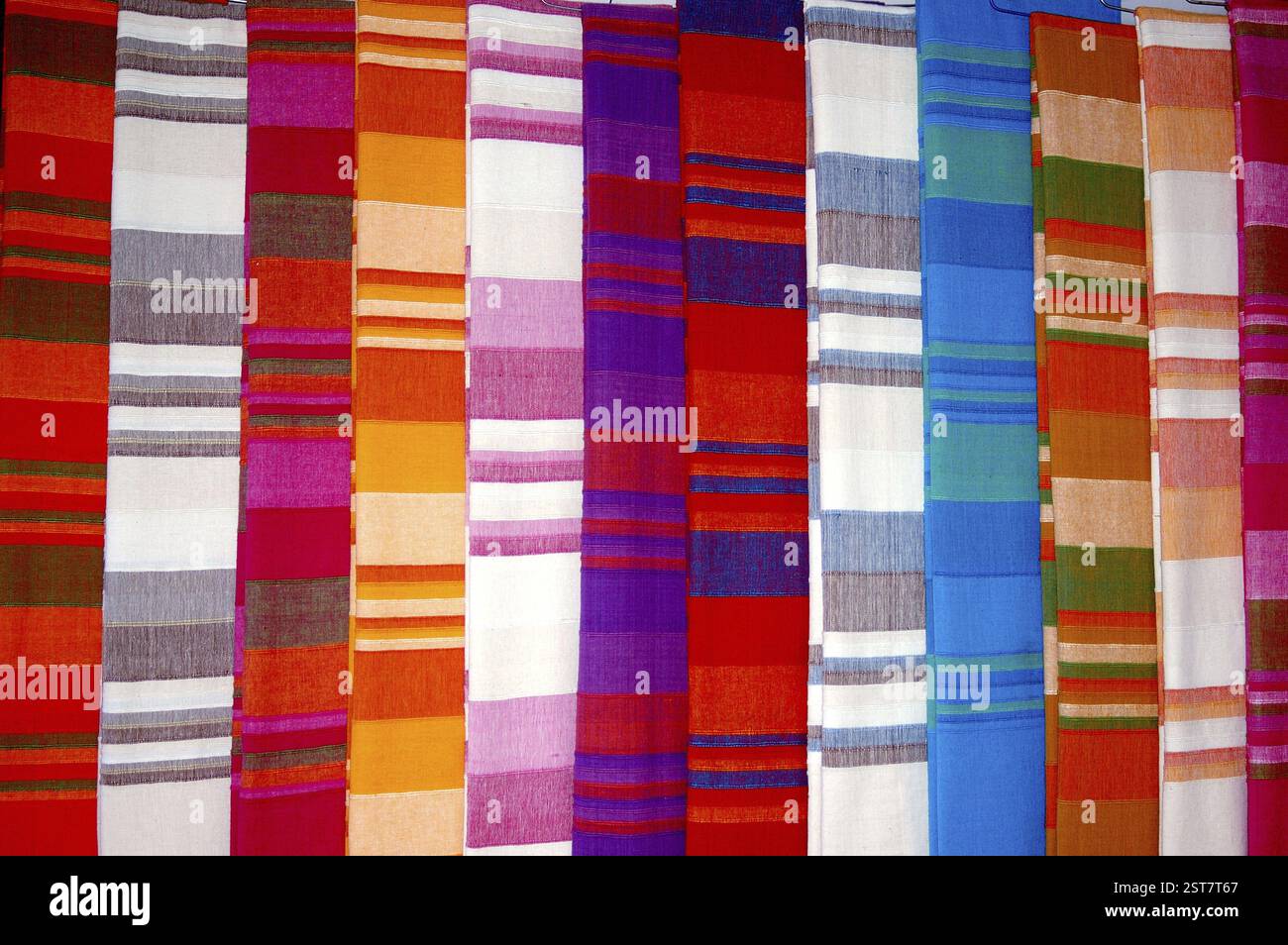 Readymade garments shop hi-res stock photography and images - Alamy