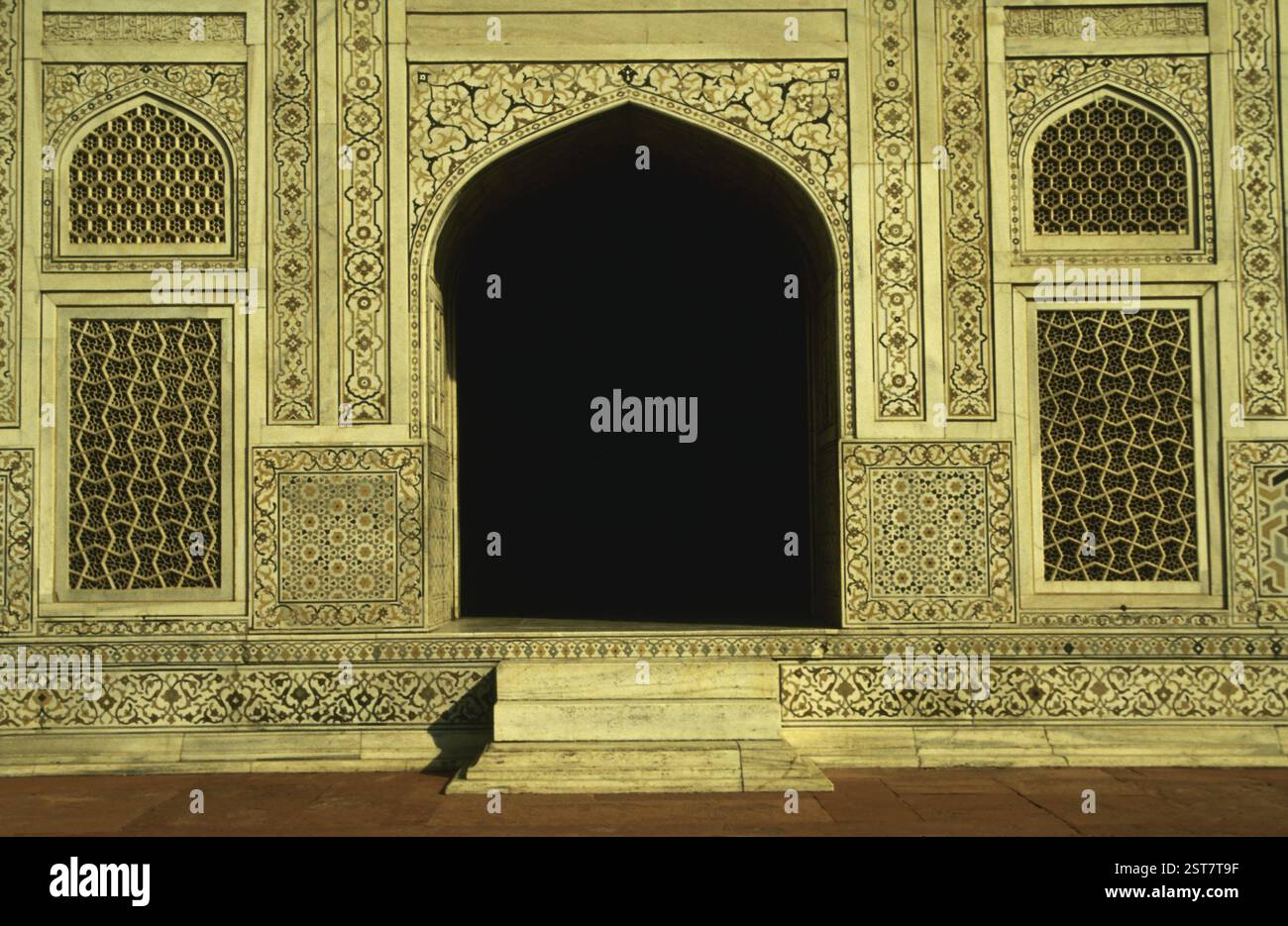 Close ups of Itimad-ud-daula Tomb, agra, Uttar Pradesh, india Stock ...