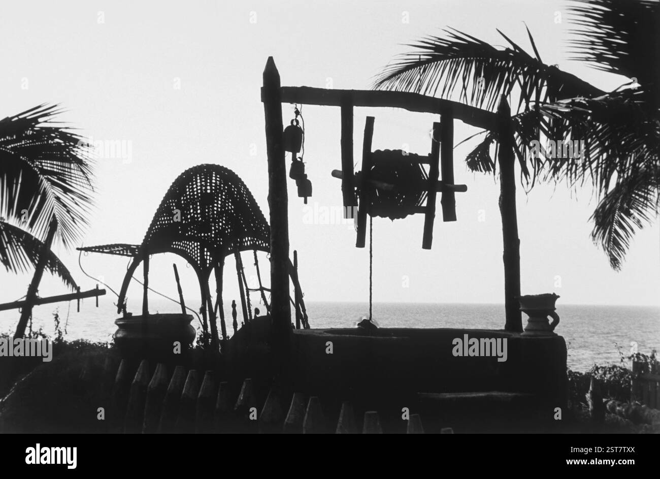 Indian village well Black and White Stock Photos & Images - Alamy