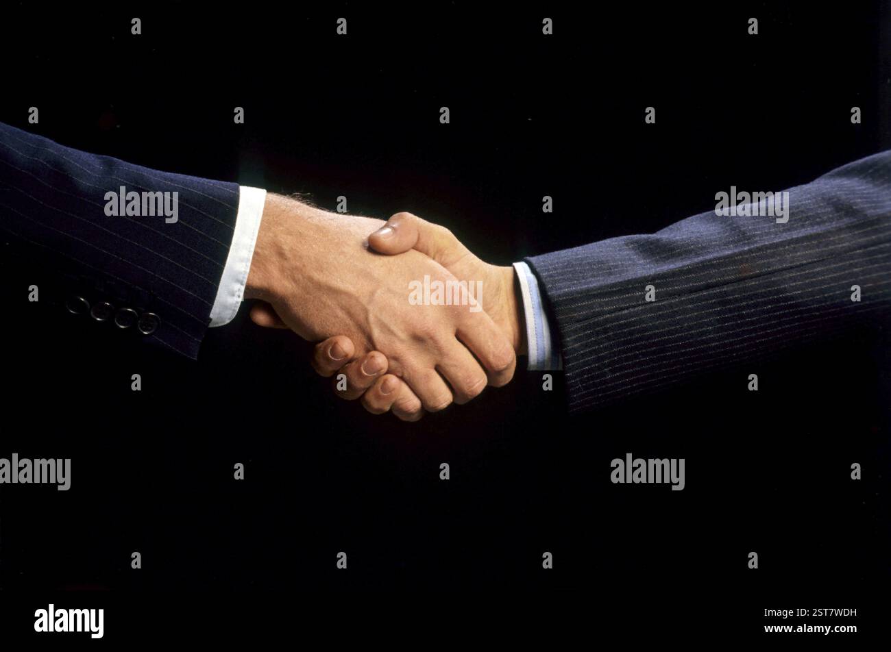 No shake hands hi-res stock photography and images - Alamy