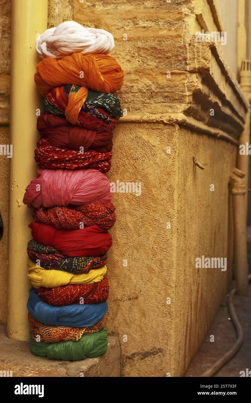 Colors of Rajasthan, Turbans (Pagadi), Jaisalmer, Rajasthan, India ...