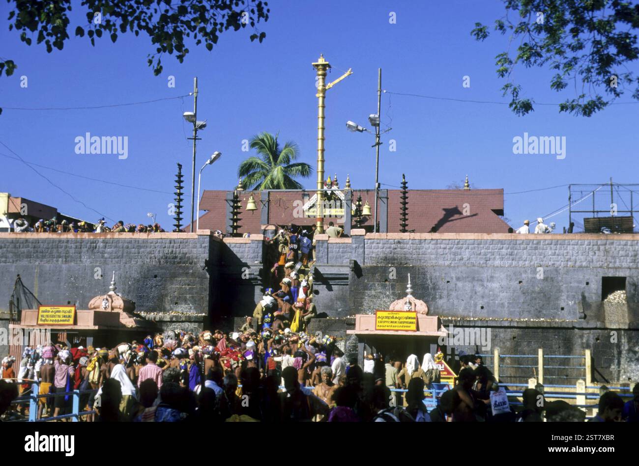 Sabarimala temple in kerala hi-res stock photography and images - Alamy