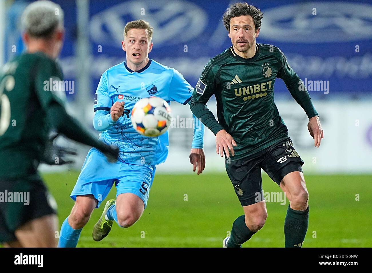 Randers, Denmark. 17th Feb, 2025. Randers FC moeder FC Koebenhavn i ...