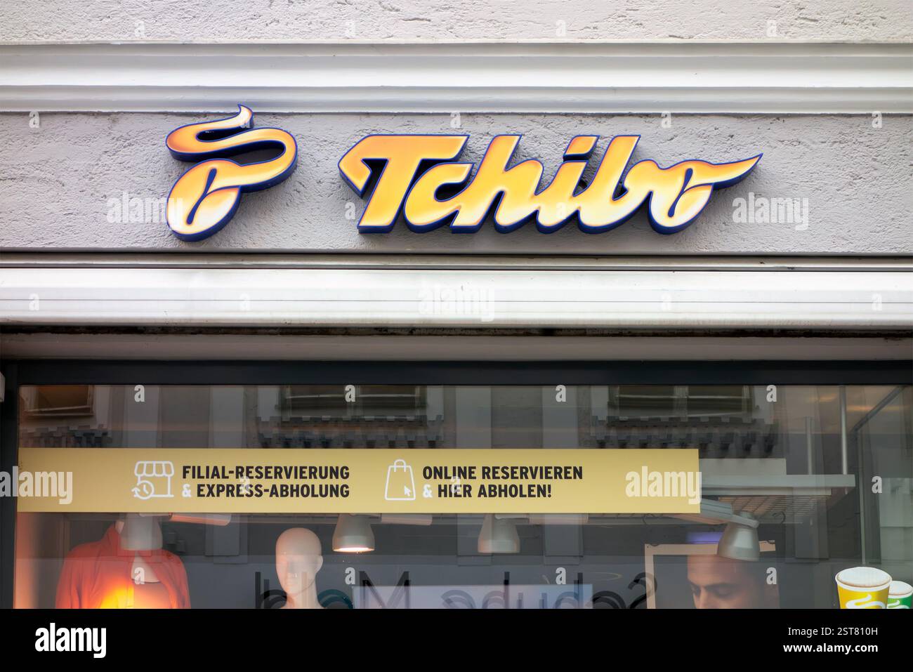 KREMS, AUSTRIA - AUGUST 1, 2021: Storefront of Tchibo restaurant and ...