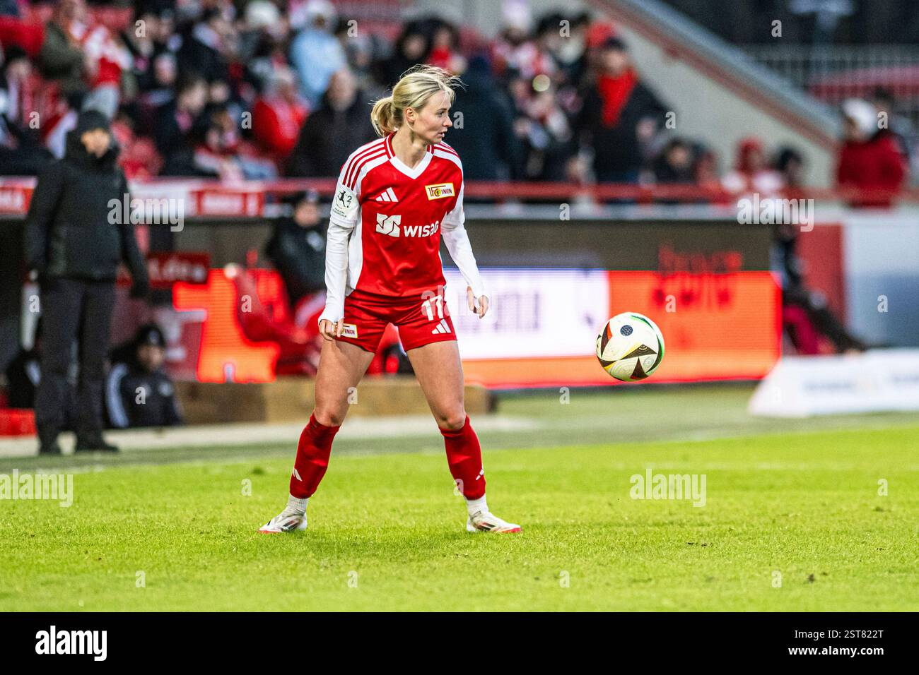 Berlin, Deutschland 16. Februar 2025: 2. BL - Frauen - 2024/2025 - 1 ...