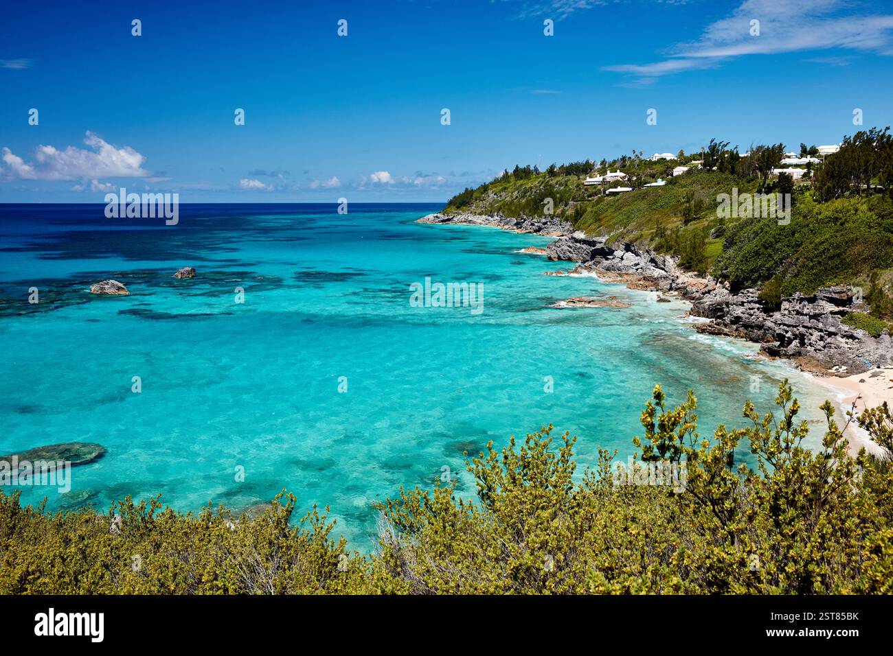 Bermuda island coastal tropical beaches Stock Photo - Alamy