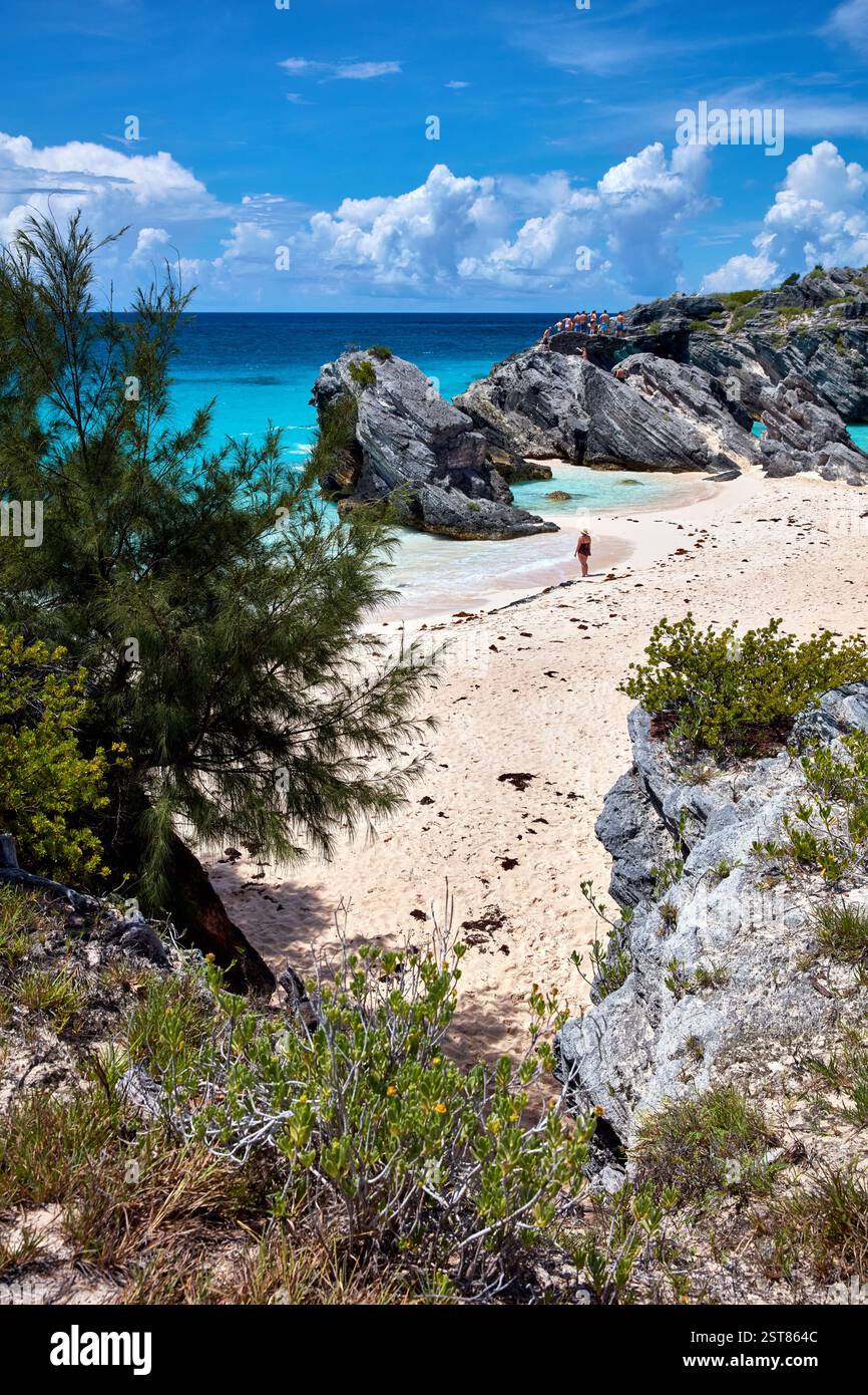 Bermuda island coastal tropical beaches Stock Photo - Alamy