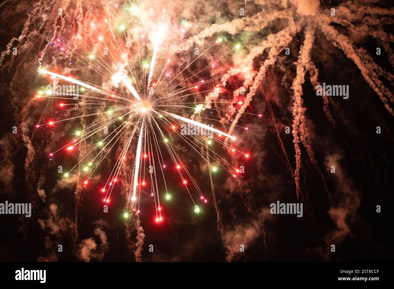 close-up firework in the night of the 4th of july Stock Photo - Alamy